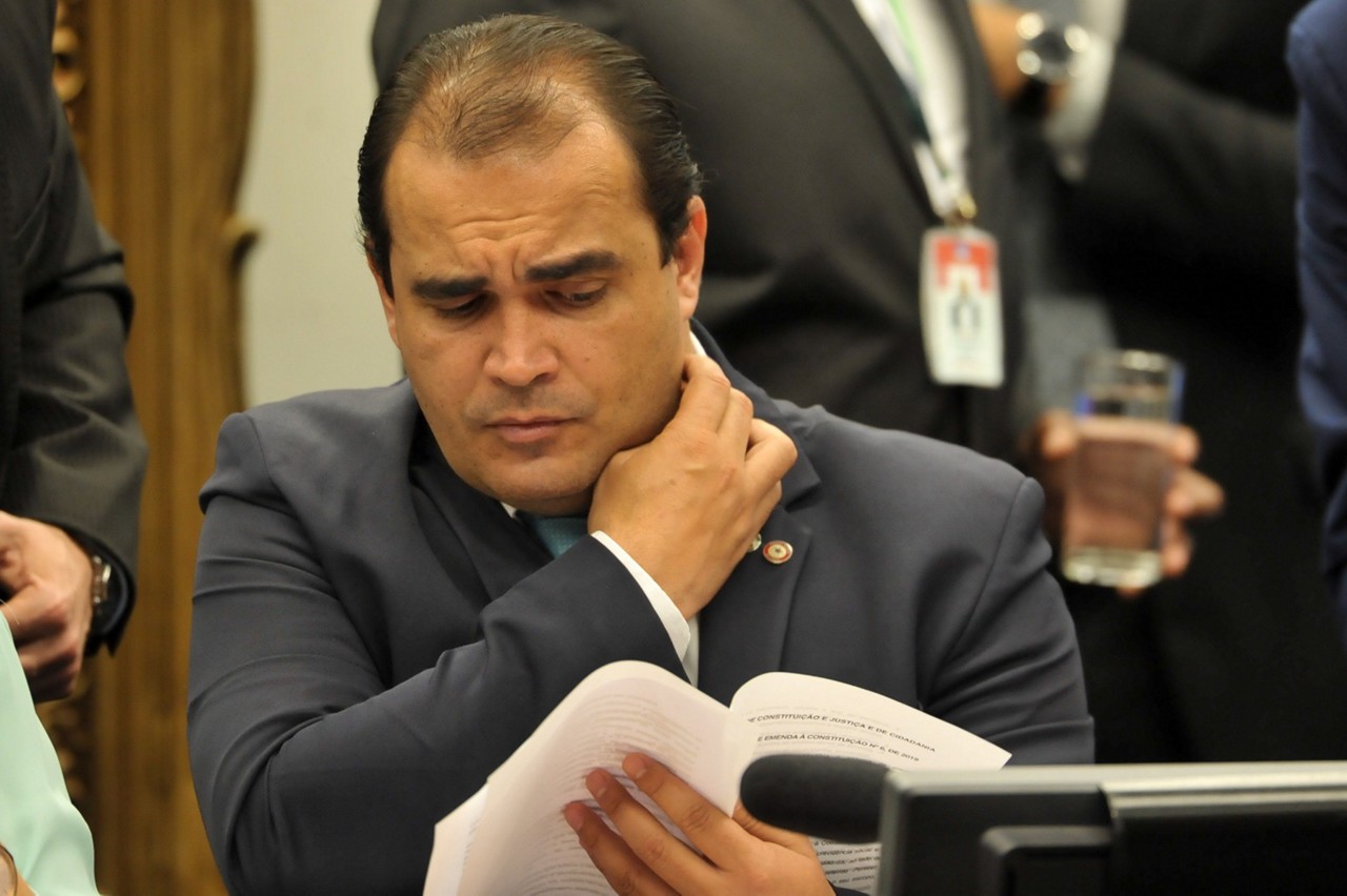 Deputado do União Brasil será relator de processo contra Eduardo